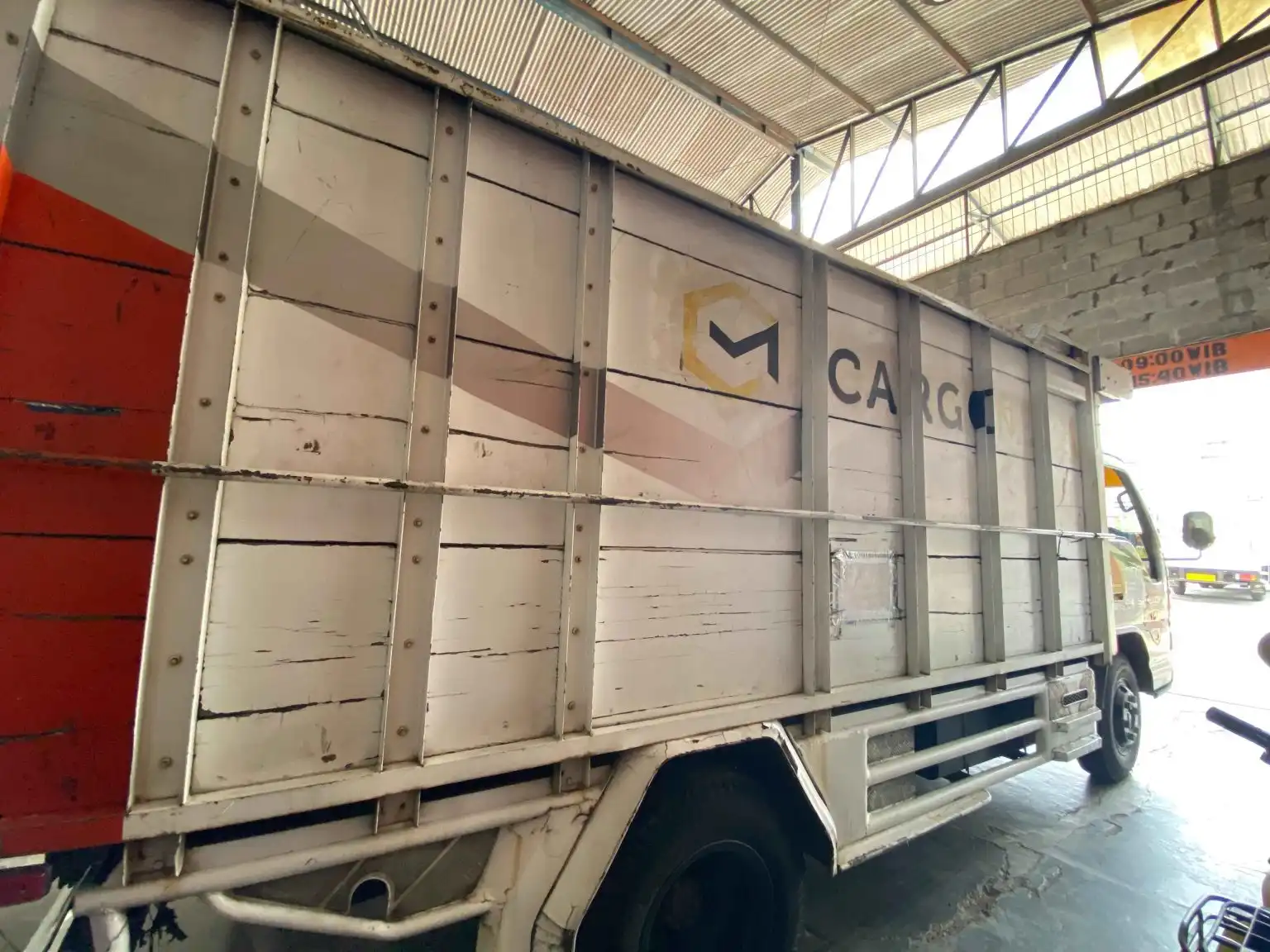 Sewa Truck & Angkutan Barang Pindahan di Jakarta. | Cargonesia 🚢